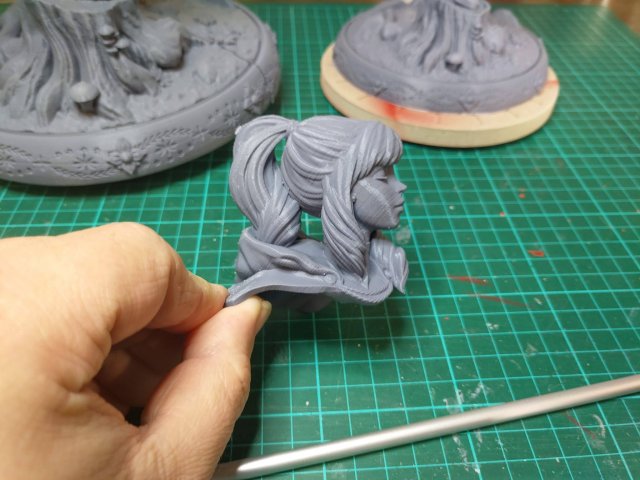 little red riding hood statue - stl 3D Print Model in Woman 3DExport