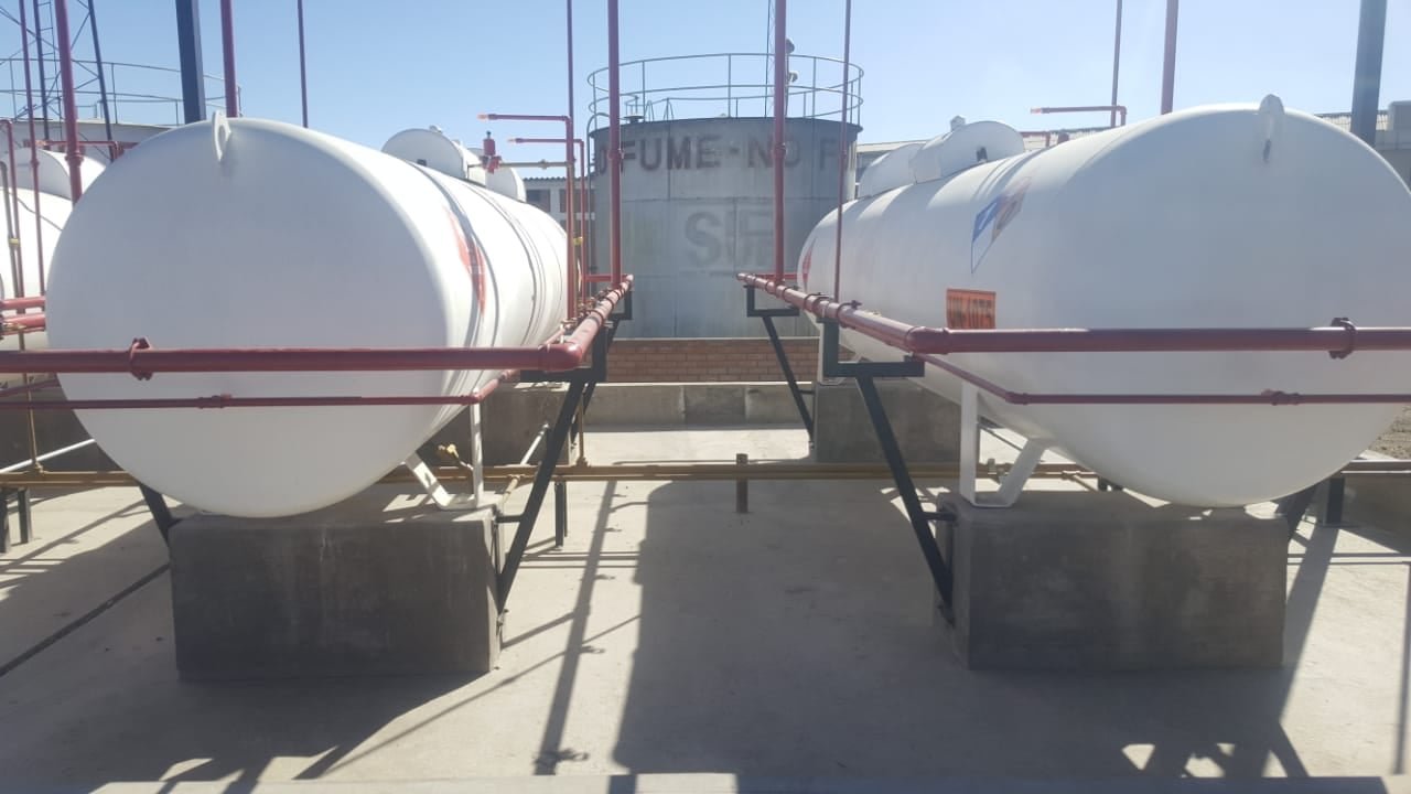 instalacion de tanques glp con sistema de agua contraincendios 3D Model ...