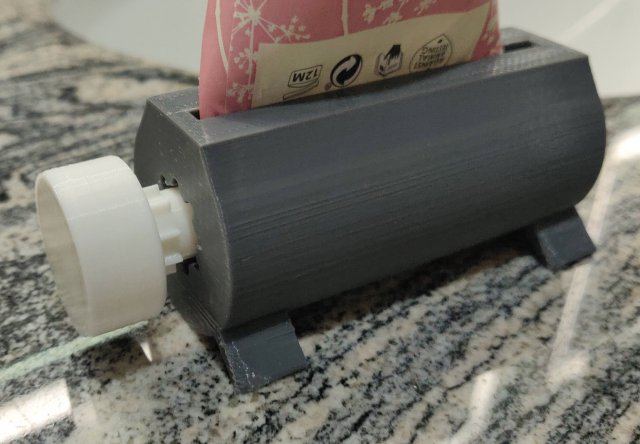 TOOTHPASTE SUPPORT AND SQUEEZER 3D Print Model in Bathroom 3DExport