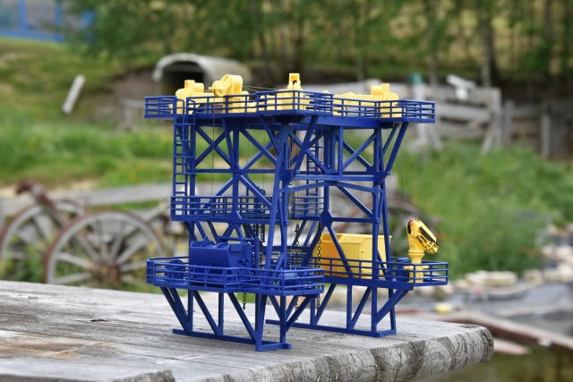 Handling Tower Edda Flora Vessel 175 3D Print Model in Vehicle 3DExport